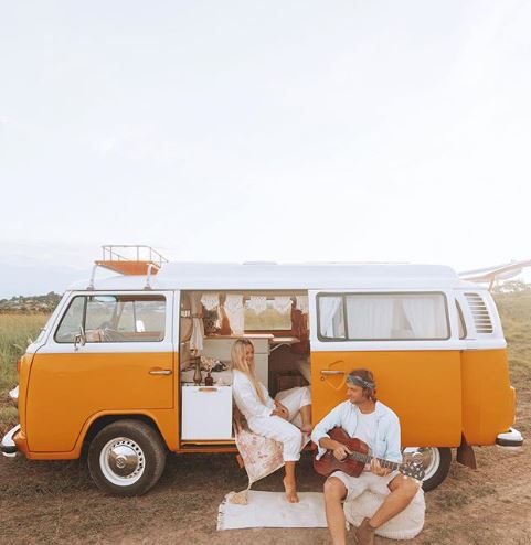 THE VAN LIFE SERIES PODCAST Featuring 75 Vibes | AUSTRALIA – Augie Sundays